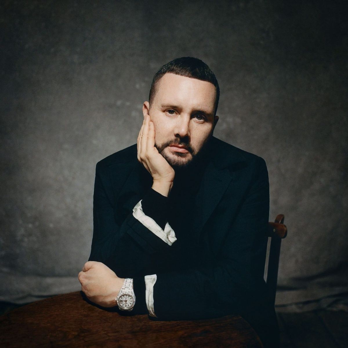 Ποιος είναι ο Kim Jones;